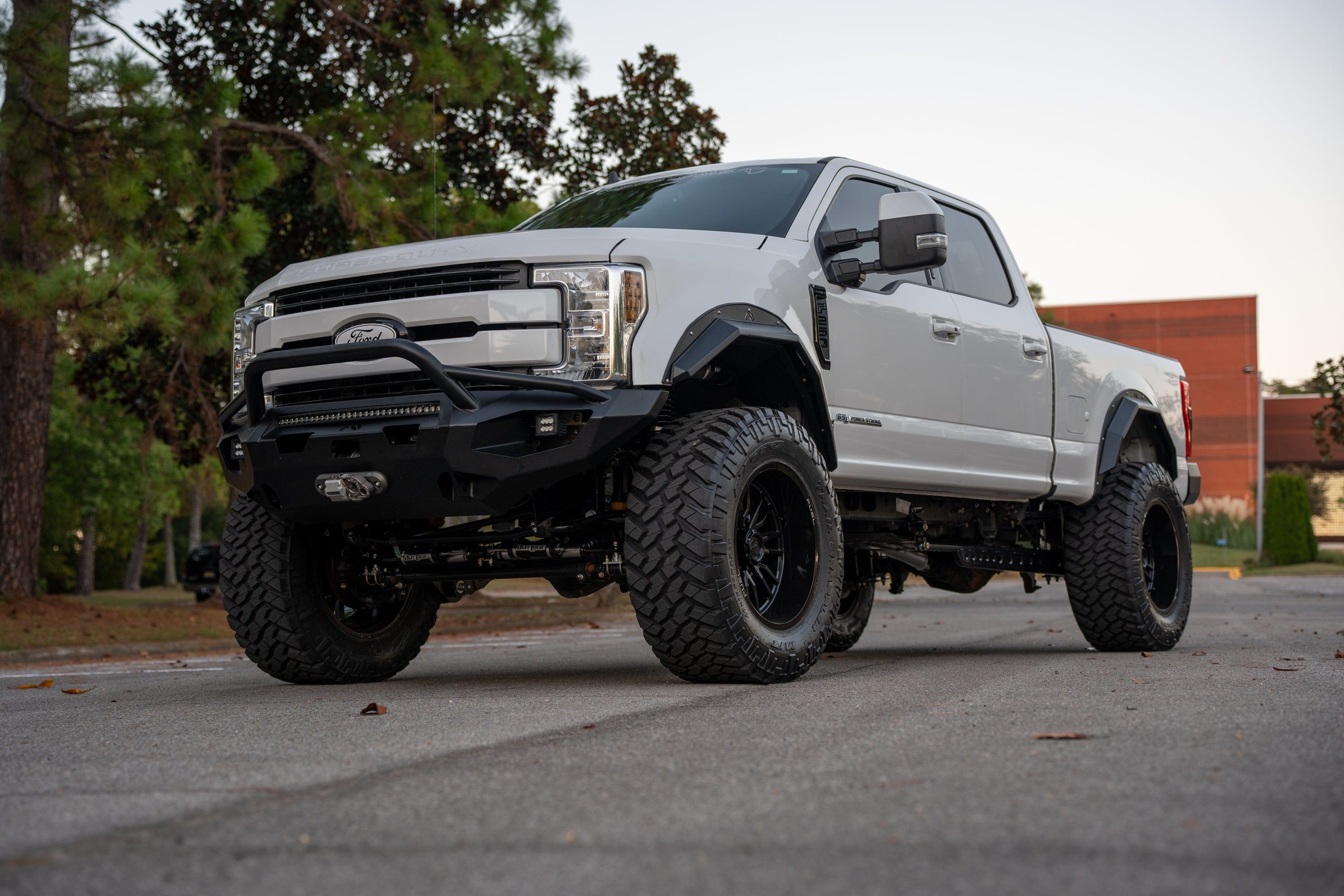 FabFours Matrix Front Bumper with Prerunner Guard - 2017-2022 F250/F35 ...